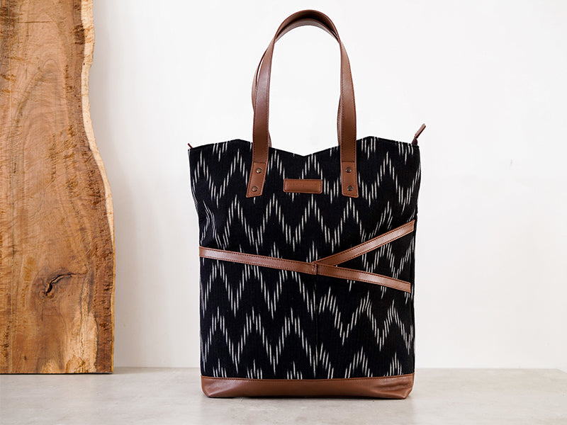 Women's Totes – The Postbox